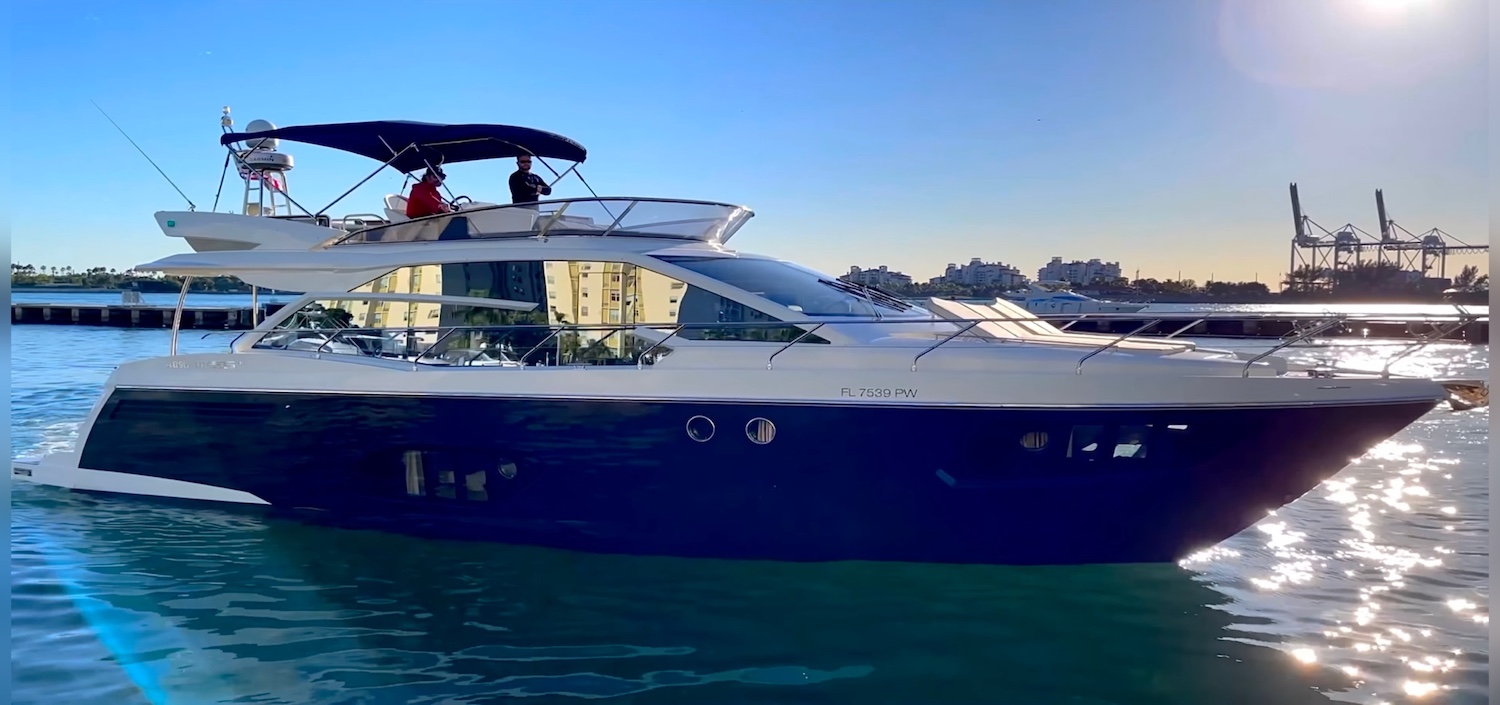 Book the 55 ft Absolute Yacht in Miami to Live Through Real Adventure