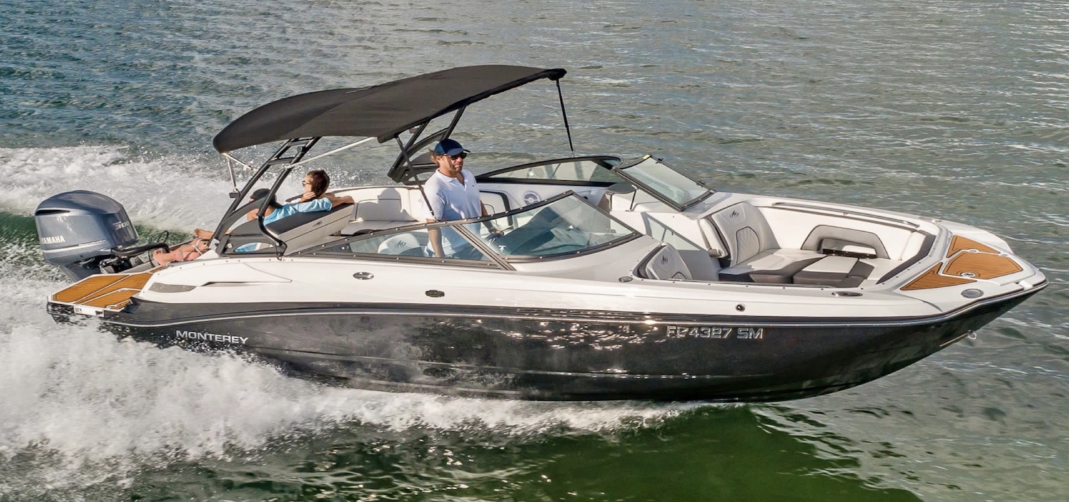 27 ft Monterey Boat Rental in Miami, FL | Yachting with Christos